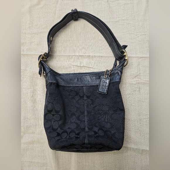 Coach | Bags | Coach H7931437 Black Signature Bag | Poshmark